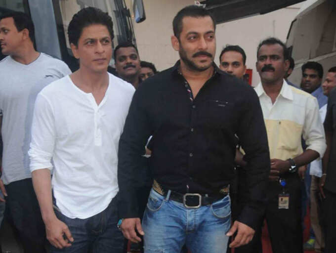 IN PICS: Karan Arjun reloaded: SRK, Salman on BB9 | The Times of India