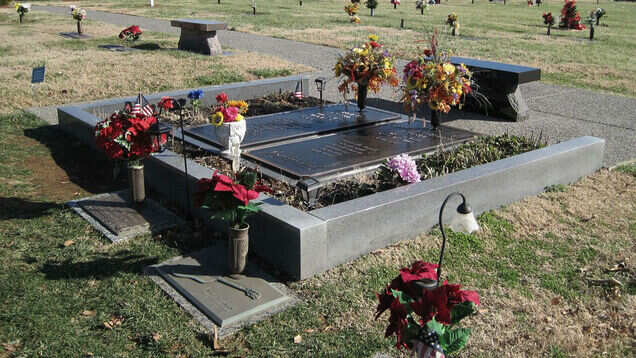 The most popular cemeteries in the world and its residents | TimesTravel