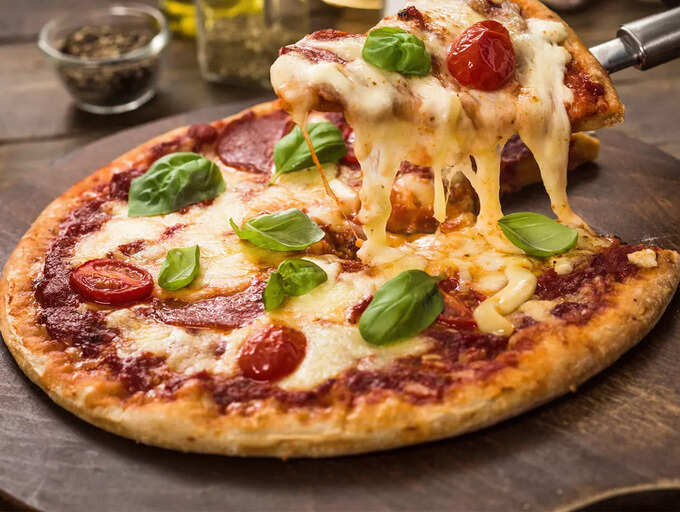 The secret to making restaurant-style pizza | The Times of India