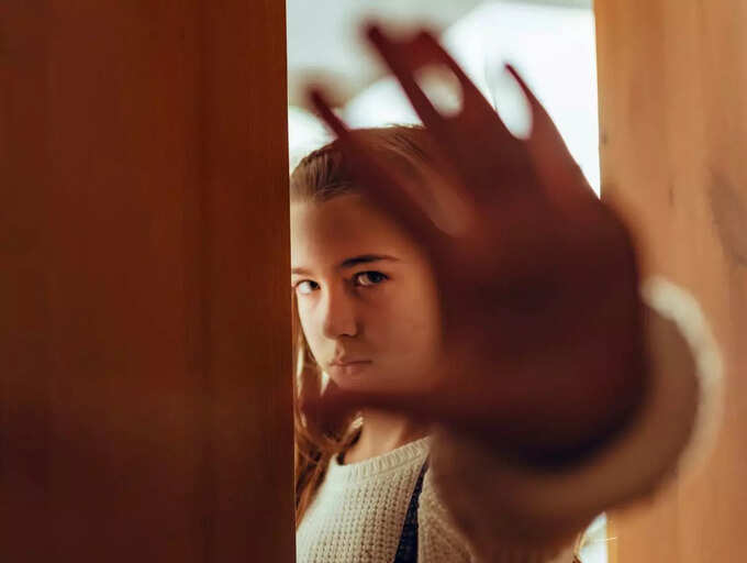 Facts vs. fear: How to talk to your kids about stranger danger | The ...