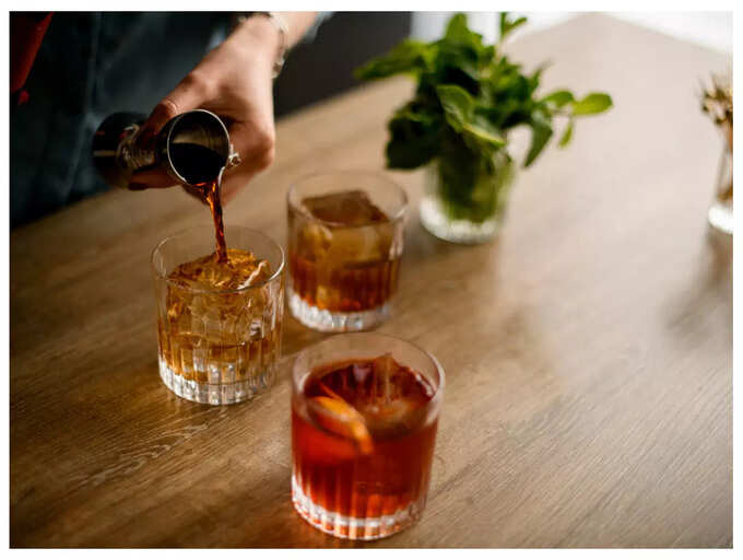 The story behind why drinks are measured in Pegs? | The Times of India