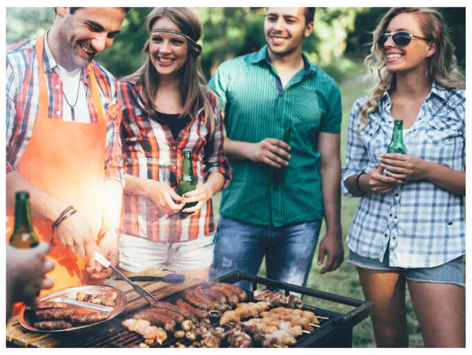 Easy ideas to set up barbeque in your balcony | The Times of India