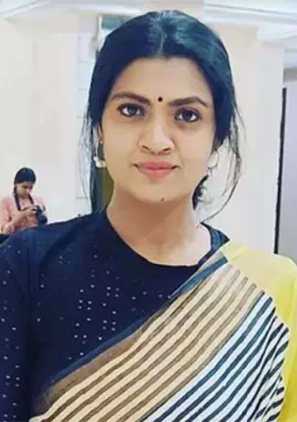 Pechi Movie Review: Visually striking, narratively weak