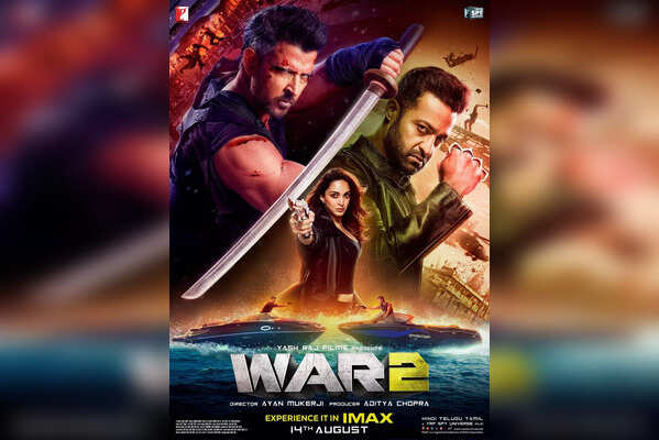 Agneepath Movie Review {3.5/5}: Critic Review of Agneepath by Times of ...