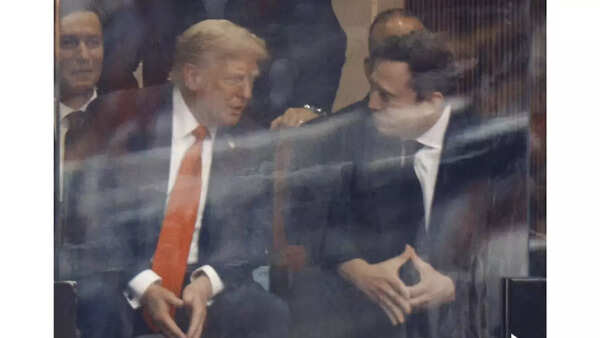 Musk’s Pyramid Hand Sign, Erika’s Gestures Send Internet Into Overdrive