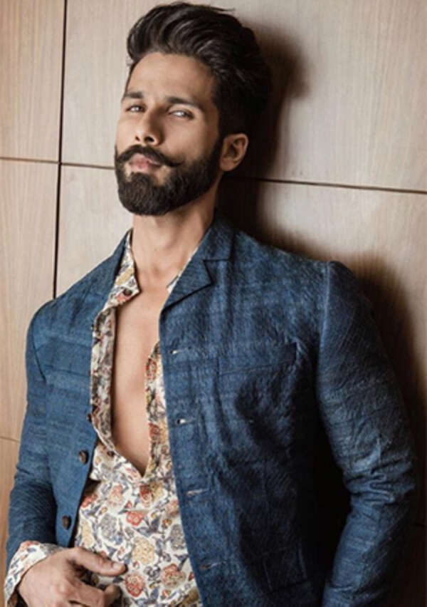 Movie Shaandaar 2015, Story, Trailers | Times of India