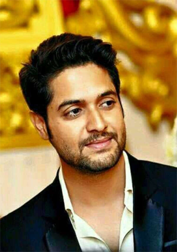 Mrigaya: The Hunt Movie Review: A cop-vs-criminal drama with punchlines ...