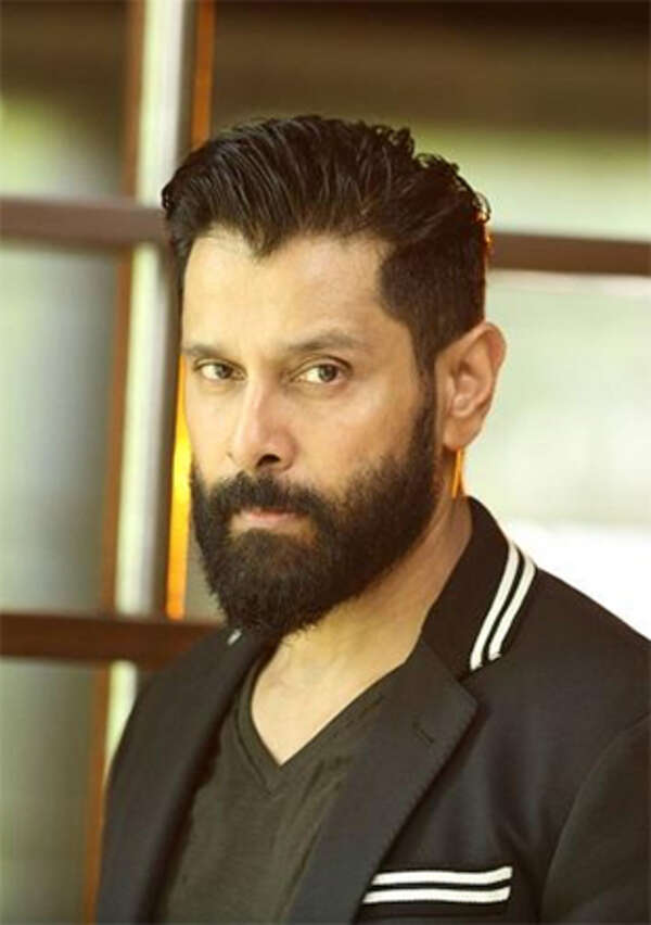 Mahaan Movie Review: Mahaan is a unique father-son drama