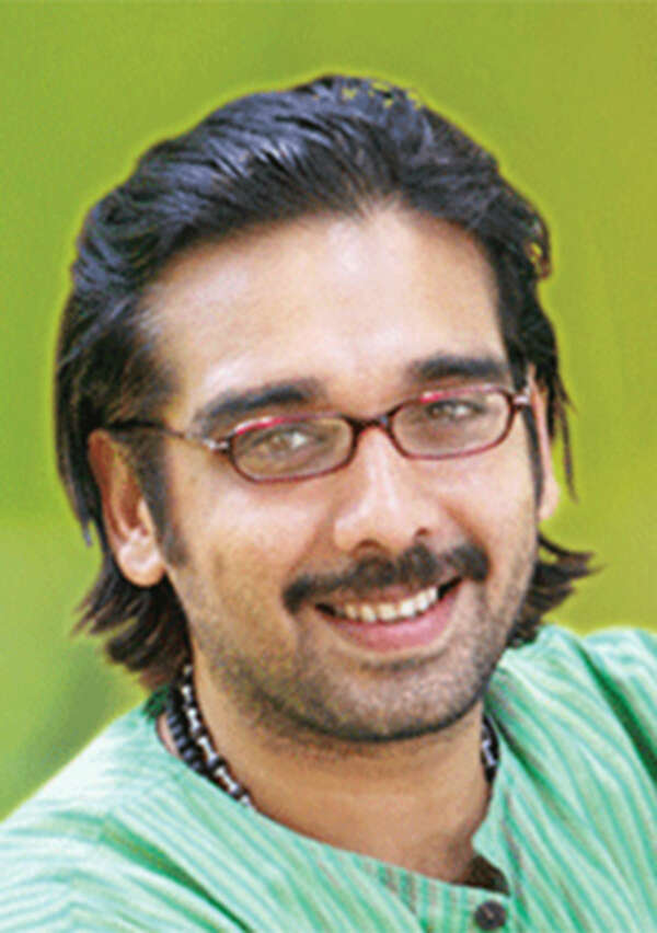 Dheeran Movie Review: Road movie with too many characters, too loose a plot