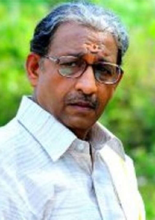 Saradhi Movie Review {3/5}: Critic Review of Saradhi by Times of India