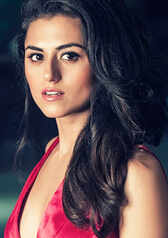 Riddhi Dogra : TV Shows, Photos, Videos, News, Biography & Birthday | eTimes