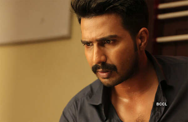 Ratchasan Movie Review {3.5/5}: Ratsasan is a competent thriller, for ...