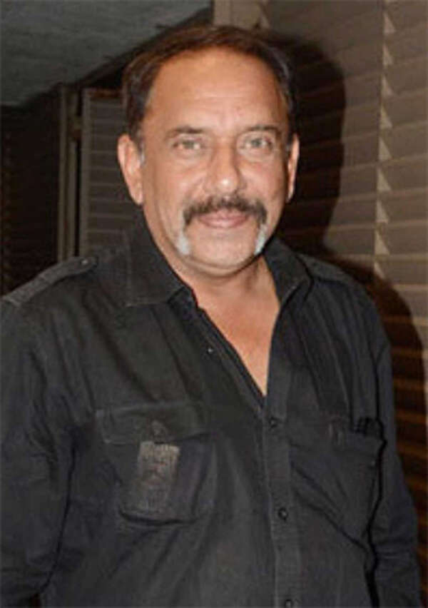 Aarpar Movie Review: Aarpar is one for the couples to watch this weekend