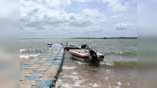 6 of the world's longest floating bridges