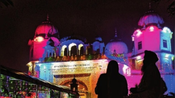 Guru Parab 2024: A visual journey of devotees, nagar kirtans, and ...