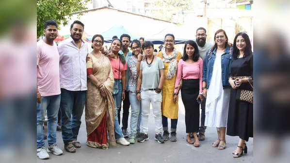Pics from Diya Basu-Shayan Mukherjee starrer Canning Er Minu’s wrap up ...