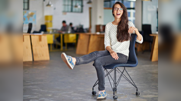 7 simple exercises one can do in office to lose up to 5 kgs