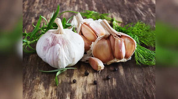 Garlic Benefits: 5 benefits of eating garlic in winter, and how much is ...