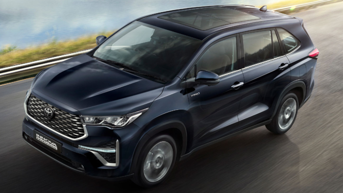 Toyota Innova Hycross hybrid MPV India unveil LIVE updates: Price ...