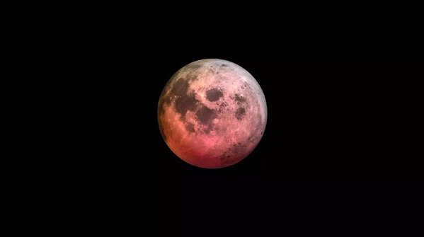 7 longest lunar eclipses in the history of humanity