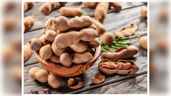Can eating tamarind damage your teeth?