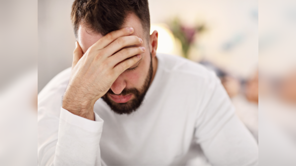 Noticeable habits of insecure people