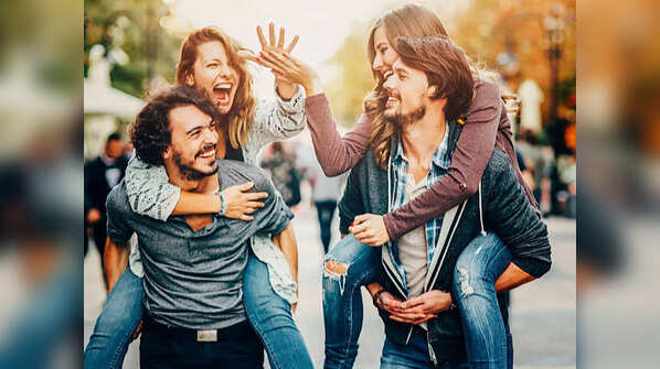 Men with low self-esteem show these weird signs in relationships