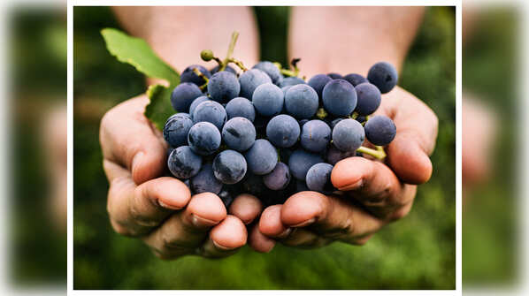 Grapes Benefits for for Skin: Grapes can be good for your skin too!