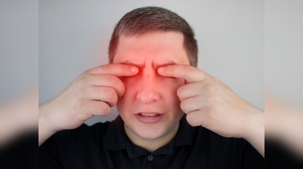 Pain behind the eye? This could be a sign of a cluster headache
