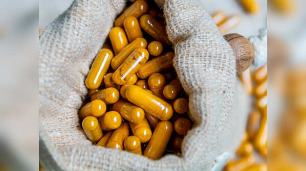 Turmeric Health Benefits: The right way to use turmeric to get maximum ...