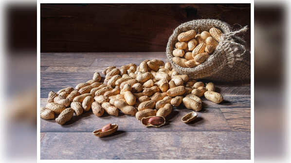 Health Benefits of Groundnuts: Here’s why a handful of groundnuts a day ...