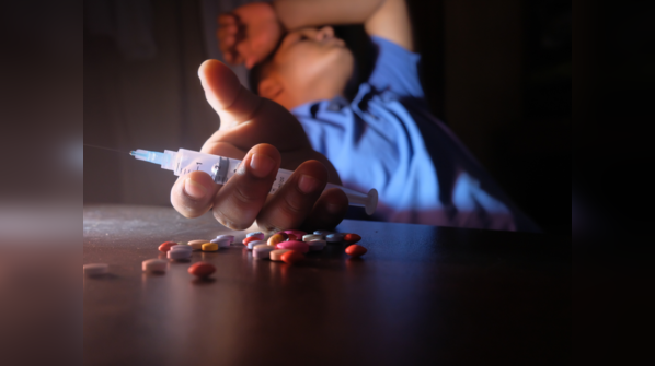 New skin-rotting drug is "zombifying people's bodies" in the US