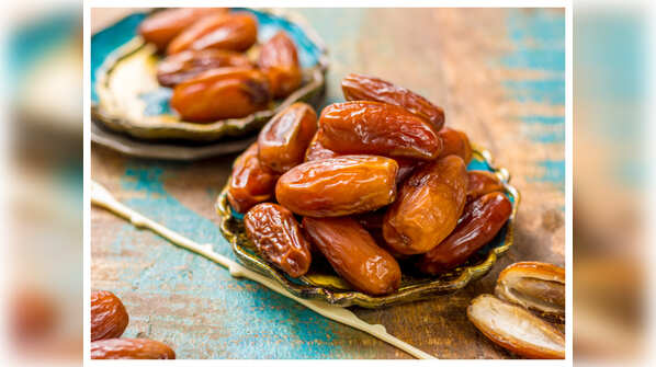This is the right way to eat dates to get maximum benefits