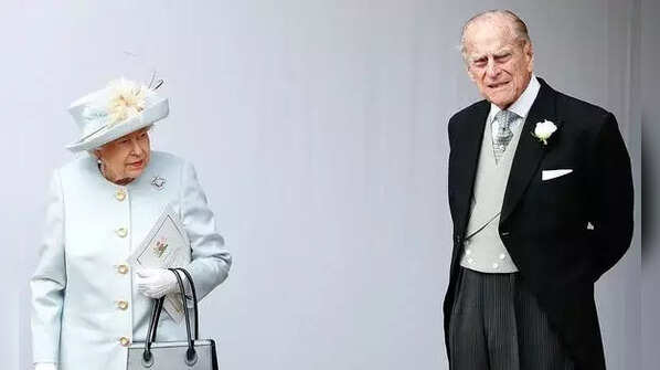 The bedazzling brooches of Queen Elizabeth II and the story behind them