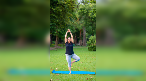 10 yoga asanas to lower uric acid naturally