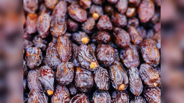 Prunes For Weight Loss: How eating prunes daily can help in weight loss?