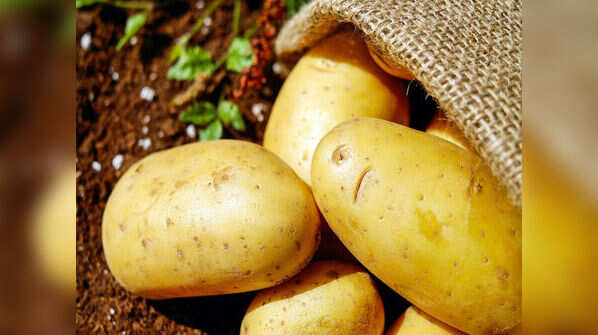 10 foods that turn toxic when reheated