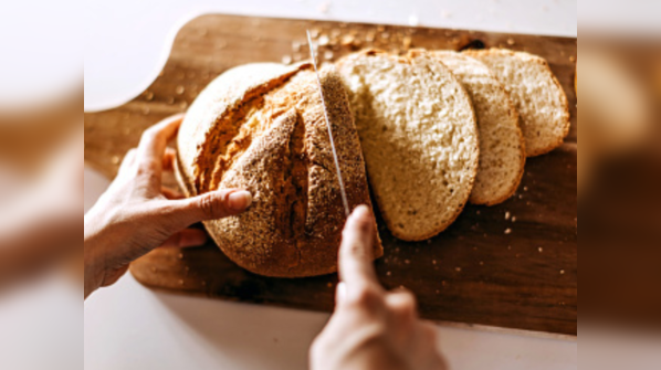 How traditional Icelandic Bread is baked in actual volcanic lava!