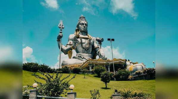 Maha Shivratri 2023: Tune into these devotional Malayalam movie songs ...