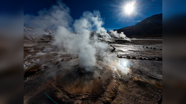 How traditional Icelandic Bread is baked in actual volcanic lava!