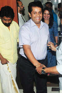 Jeethu Joseph: Movies, Photos, Videos, News, Biography & Birthday ...