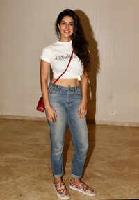 Harleen Sethi: Movies, Photos, Videos, News, Biography & Birthday ...