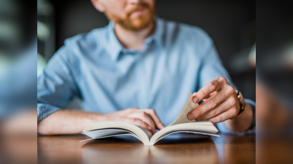 Reading to relieve stress: 6 reasons why you should do it if you have ...