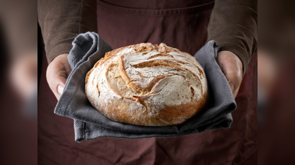 How traditional Icelandic Bread is baked in actual volcanic lava!