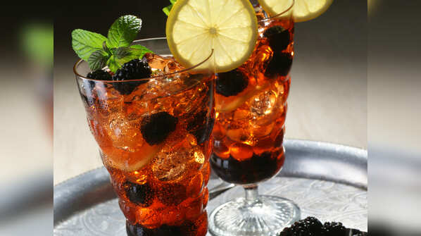 7 refreshing iced tea recipes you can make in less than 10 minutes