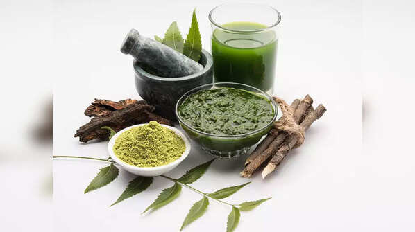 Health Benefits of Neem: Why you must have neem leaves daily in the ...