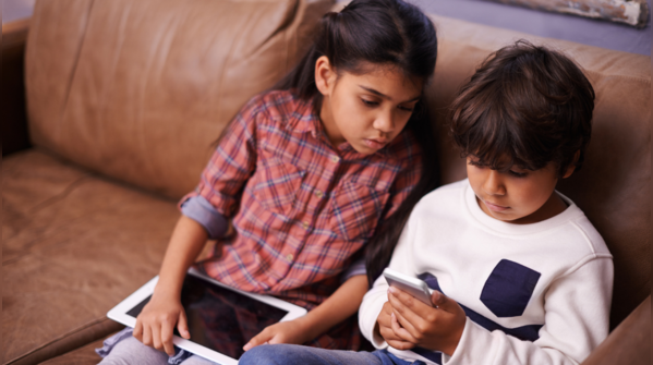 6 smartphone habit is negatively impacting kids' studies and how to fix ...