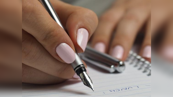 Personality Test: The way you hold a pen says a lot about you