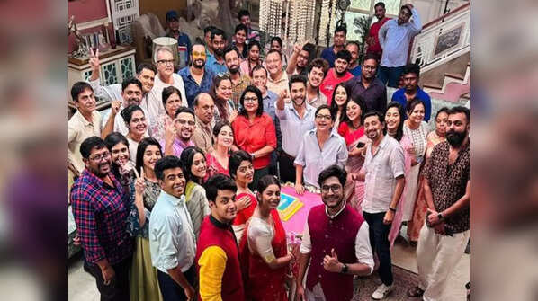 TV show ‘Gaatchora’ completes 500 episodes; team celebrates