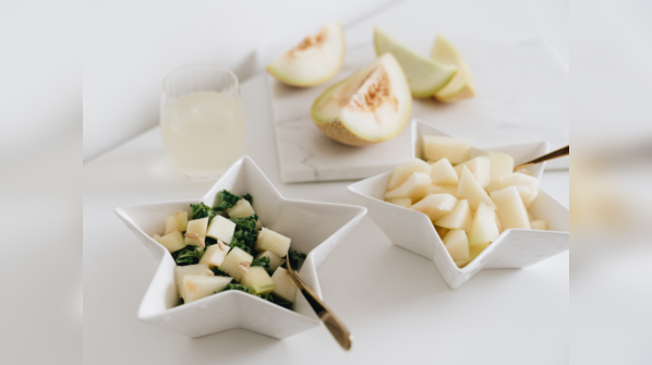 5 best foods that are effective in relieving COVID vaccine side effects